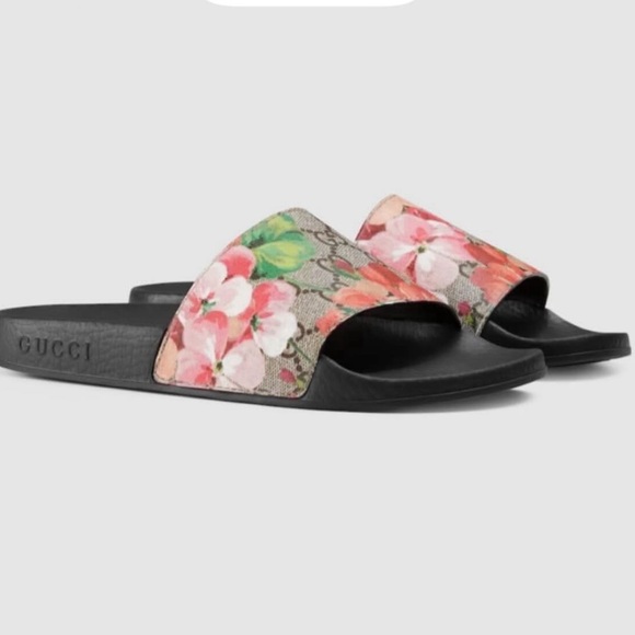 Gucci | Shoes | Gucci Gg Supreme Monogram Blooms Slide Sandals 35 Beige ...